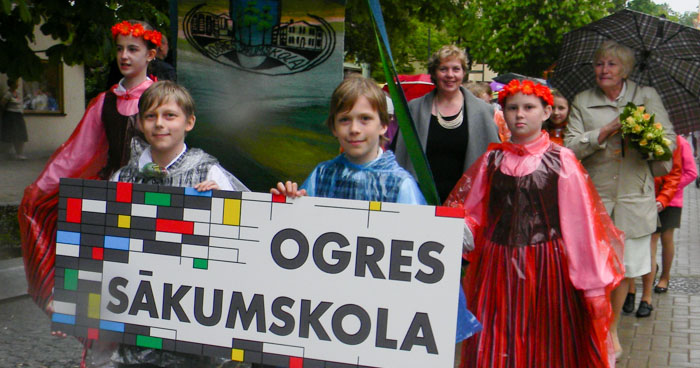 Ogres dziesmu un deju svētki – Ogres sākumskola